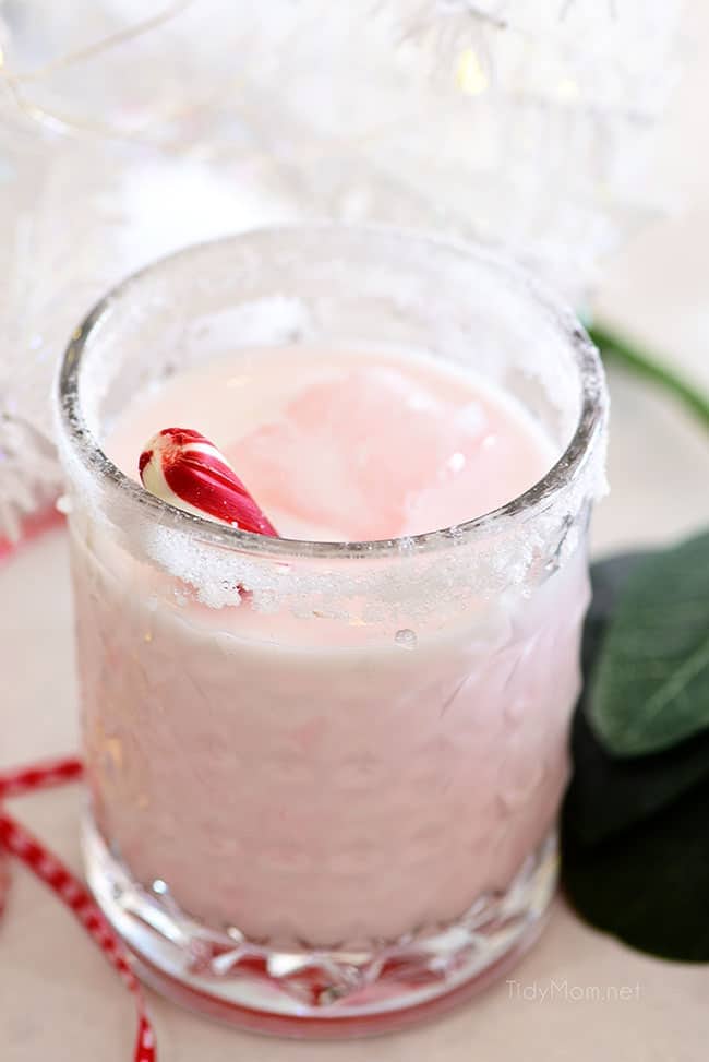 Snowflake Peppermint Cocktail - TidyMom®