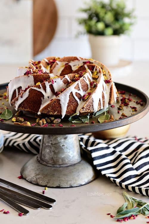Pistachio Bundt Cake - TidyMom®