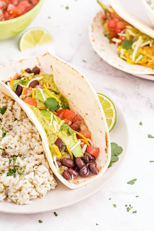 Fresh Avocado Tacos {VIDEO} - TidyMom®