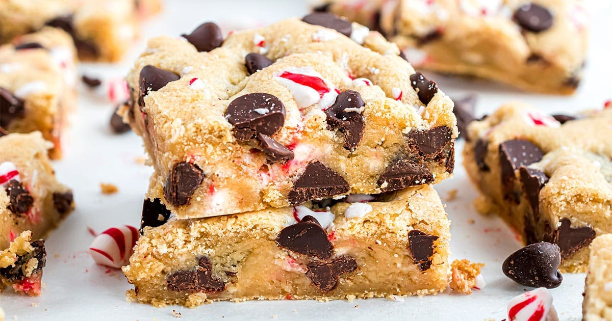 Dark Chocolate Peppermint Cookie Bars - TidyMom®