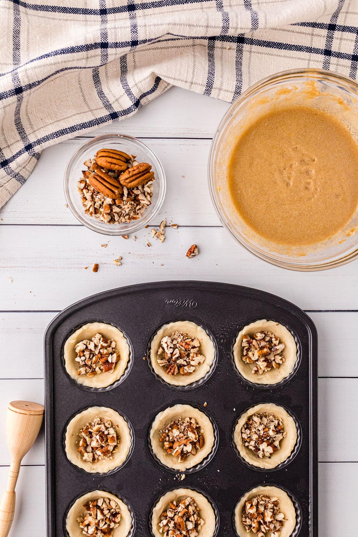 Pecan Tassies (Mini Pecan Pie Bites) - TidyMom®