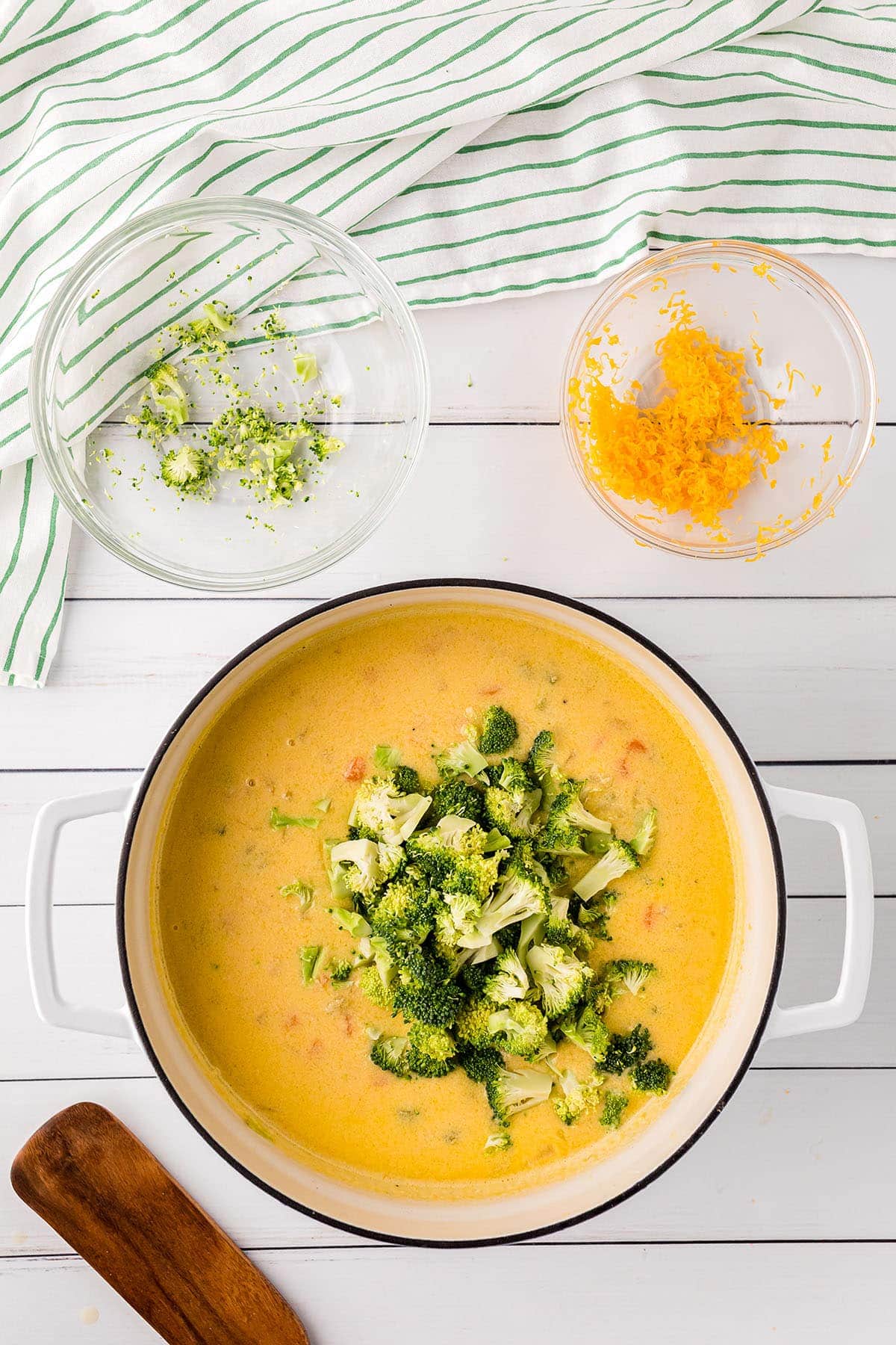 Broccoli Cheddar Soup (Panara Copycat Recipe) - TidyMom®