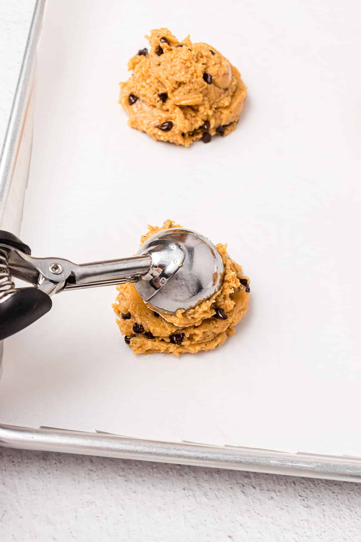 Peanut Butter Chocolate Chip Cake Mix Cookies - TidyMom®
