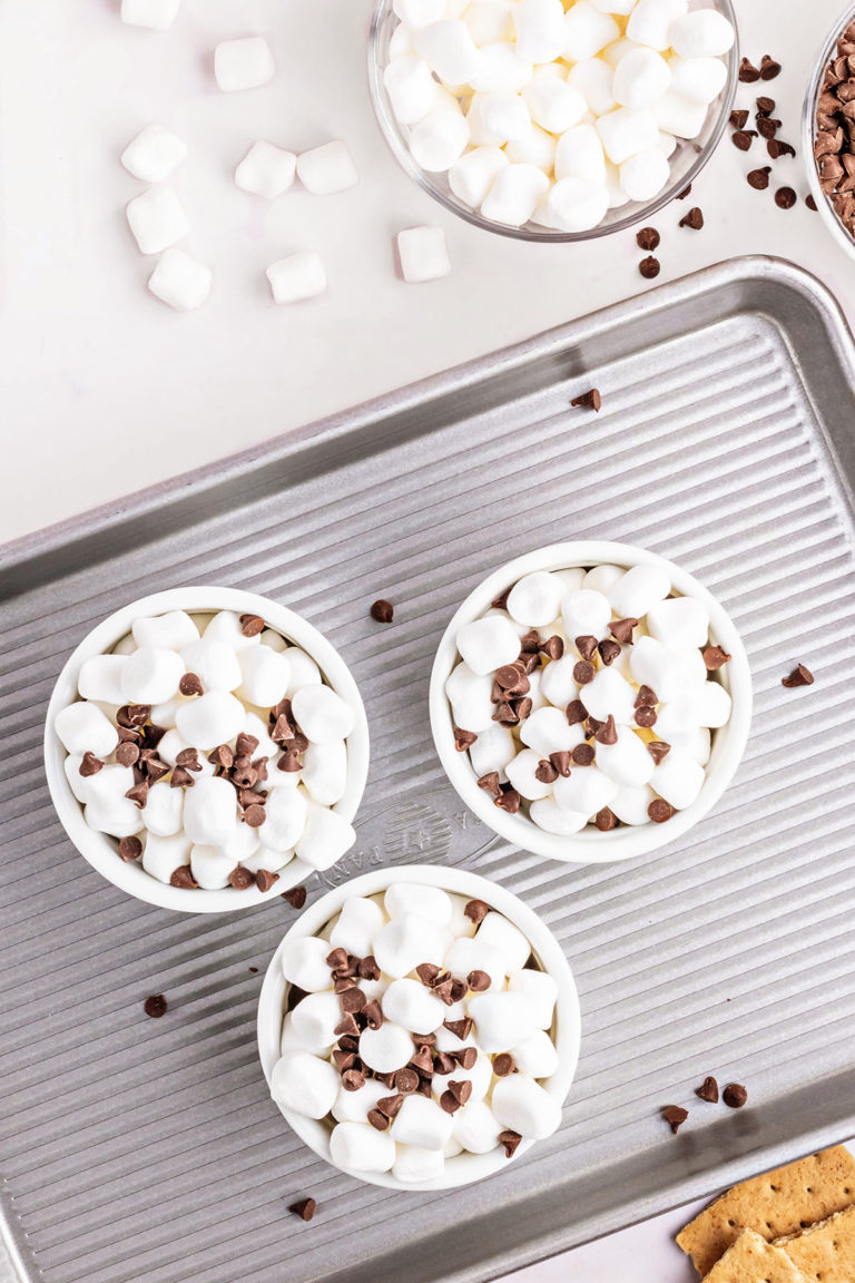 Easy Oven S‘mores Dip Recipe - TidyMom®