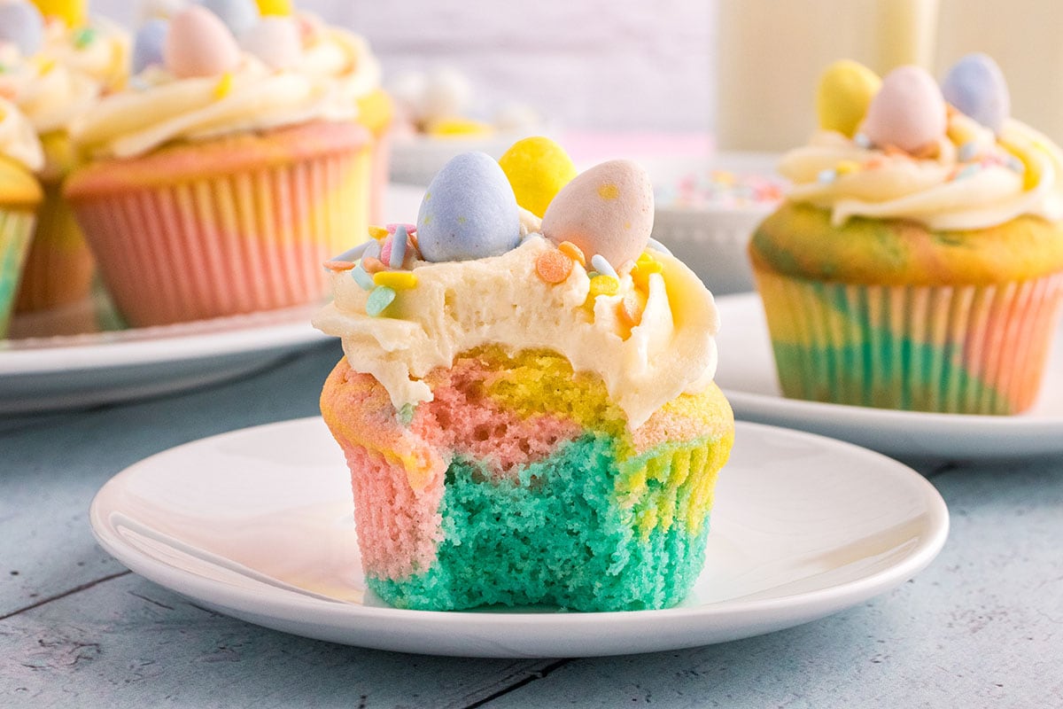 Easy Pastel Spring Cupcakes For Easter - TidyMom®